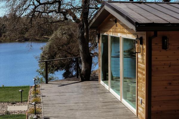 Treehouse Overlook At Lakewood - Lake of the Pines, CA