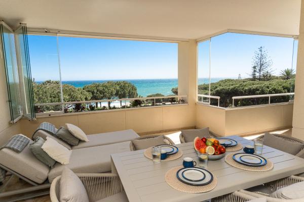 Beach-line Apartment - Andalucía