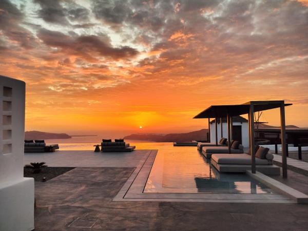 Caldera's Memories - Santorini