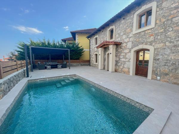 Stone Villa Otranto With Pool, Close To Opatija - Lovran