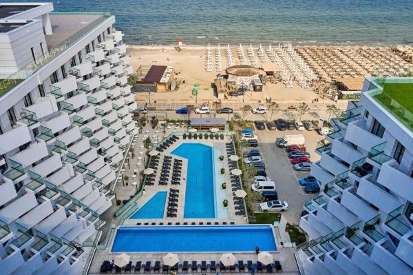 Retro Apartment In Infinity Beach Resort - Năvodari