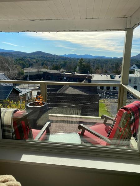 Amazing Mountain Views Lake Placid & 1980 Olympic Center - Lake Placid, NY