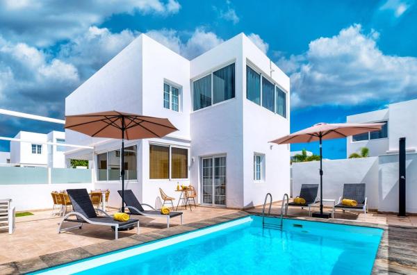Villa Marina Oasis - Private Pool, Air-con And Sat Tv By Lanzarote Vacation Homes - Lanzarote