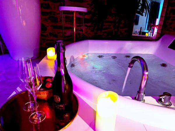 Le Lovt - Love Room Nantes - Sainte-Luce-sur-Loire