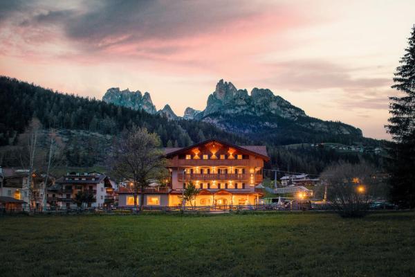X Alp Hotel - Pozza di Fassa