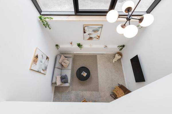 Le Mile End By M11 - 2 Bdr Loft With Sofa Bed - Brossard