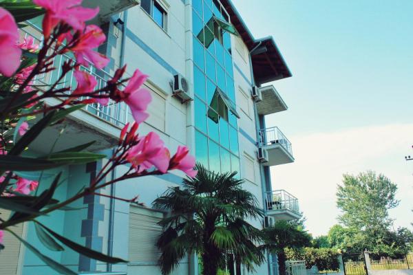 Hotel Prestige - Velipojë