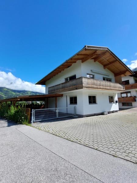 Landhaus Irena - Familienfreundliches Ferienhaus An Der Zillerpromenade Mit Bergblick - Mayrhofen