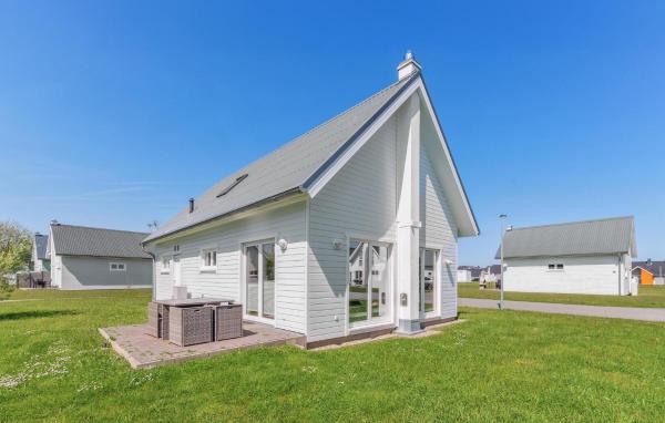 Amazing Home In Ostseeresort Olpenitz - Arnis