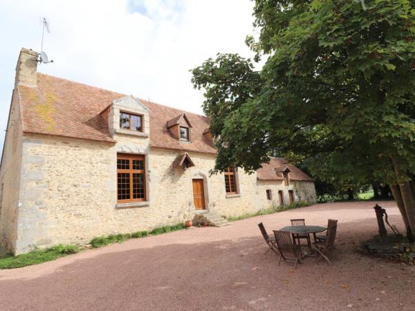 Manoir Du Xvème Siècle : Charme, Piscine, Cheminée, Jeux, Proche Forêt, Idéal Famille. - Fr-1-497-204 - Alençon