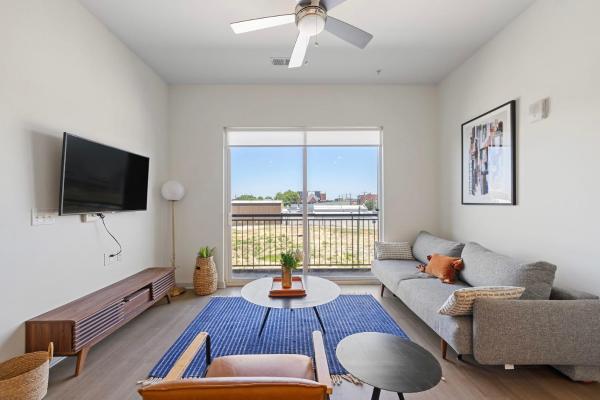Modern Nulu 2br Cozysuites 06 - University of Louisville, Louisville
