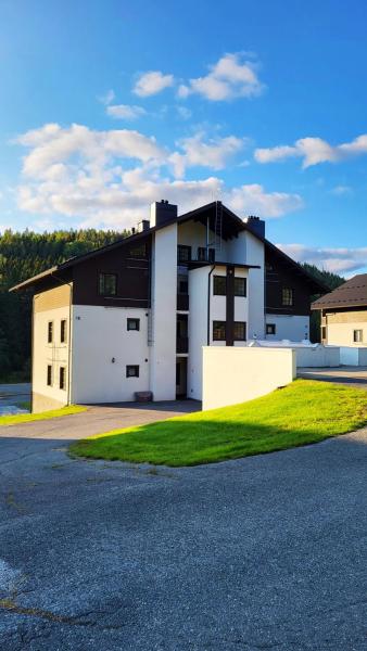 Tyylikäs Loma-asunto Alppitalossa - Kuopio