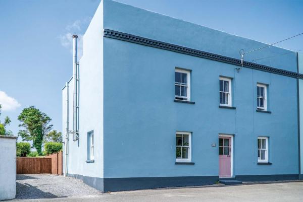 Angle Adventures - 4 Bedroom Cottage - Angle - Milford Haven