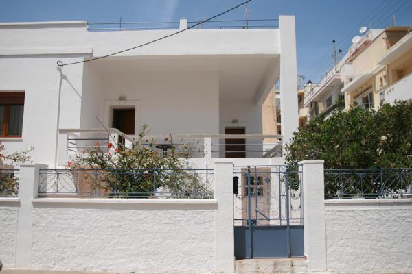 Petra Casa - Griechenland