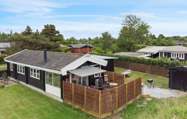 2 Bedroom Gorgeous Home In Nakskov - Denmark