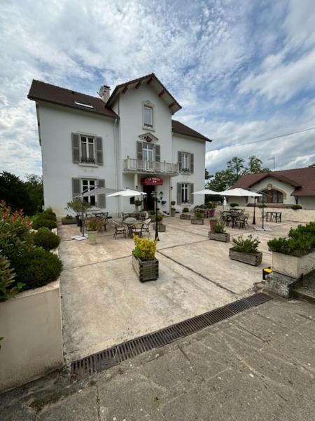 Logis Hôtel & Restaurant Le Parcey - Dole