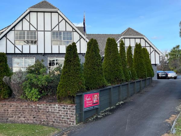 Tudor Manor Bed & Breakfast - New Zealand