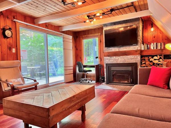 Chalet Tout Inclus Avec Spa Près Du Mont Orford - Orford