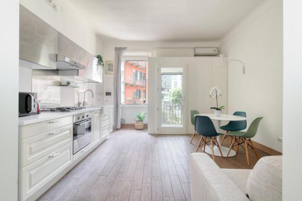 Fara 33 Cozy Flat In Centrale District - Milano