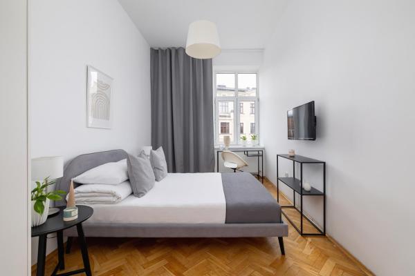 2-bedroom Apartment With Balcony - Długa 65 - Krakkó