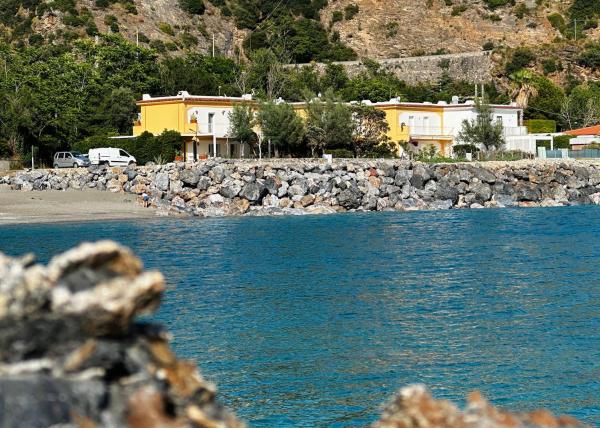 Seaside Villa With Private Garden - Bonifati