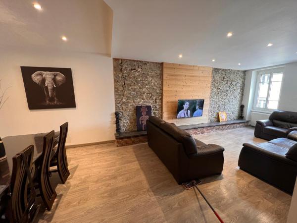 Appartement Centre-ville Très Spacieux Avec 4 Chambres - Les Avenières