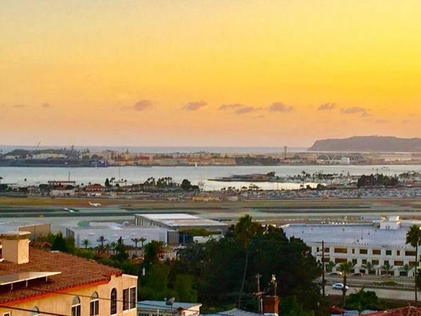 26' Sundeck Ocean Panoramic Views With Ac Fast Wifi -902mbps - MIddletown - San Diego