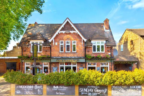 The Green W7 - Ruislip
