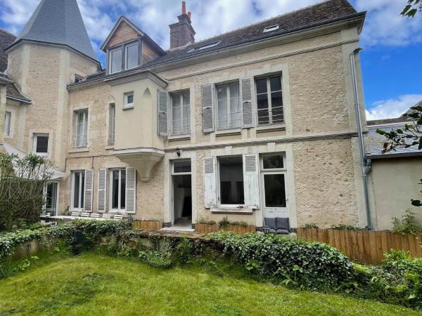 Maison Historique Au Cœur De Nogent-le-rotrou, 6 Chambres, Piscine Chauffée, Idéal Pour Familles Et Amis - Fr-1-581-121 - Nogent-le-Rotrou