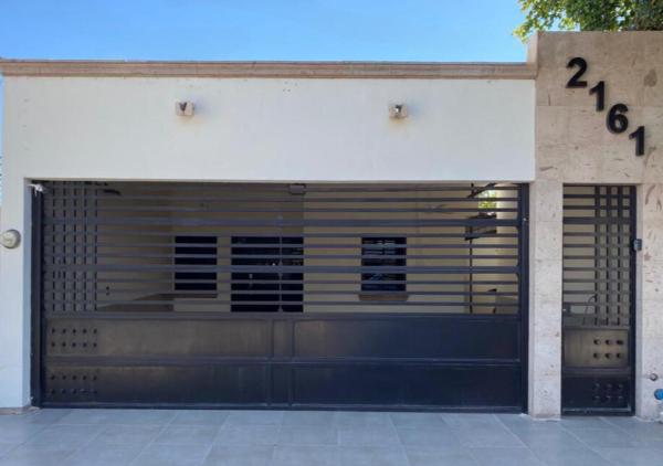 Moderna Casa Con Jacuzzi Hidromasaje - Los Mochis