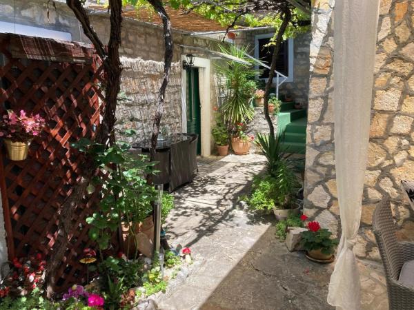 Apartments Lavandis - Betina