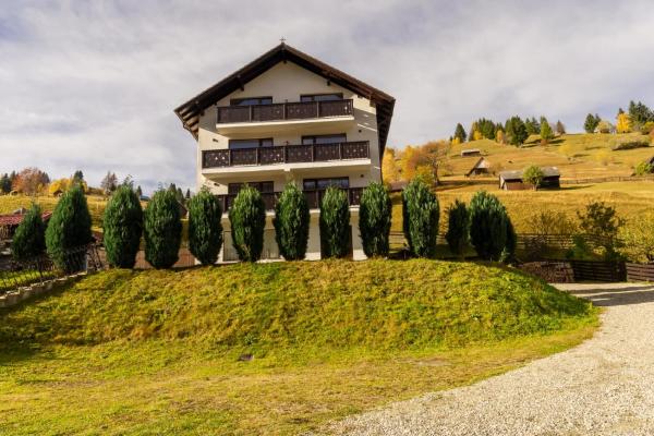Bucegi Panorama - Fundata
