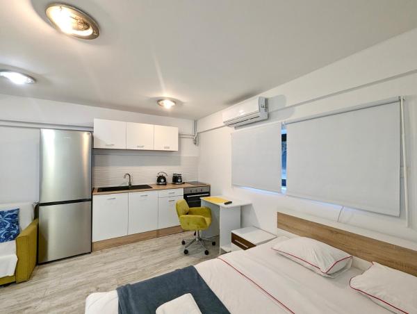 Two Adjacent Studios In Central Sesvete - Zagreb