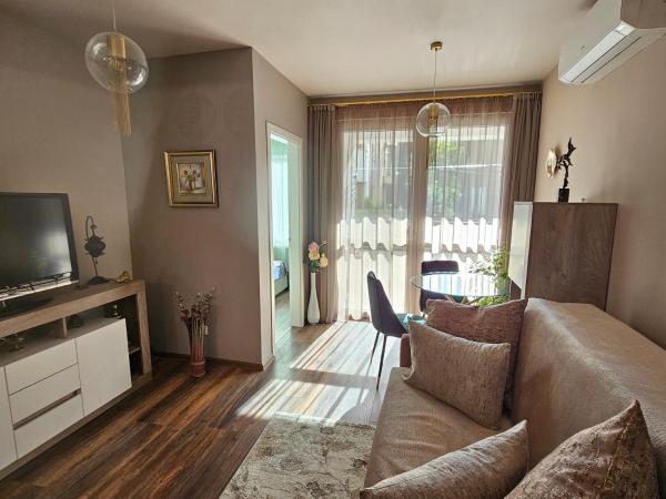 Bright Inn - Holiday & Business Apartment - 소피아