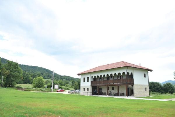 Kod Bogdanovica - Serbia