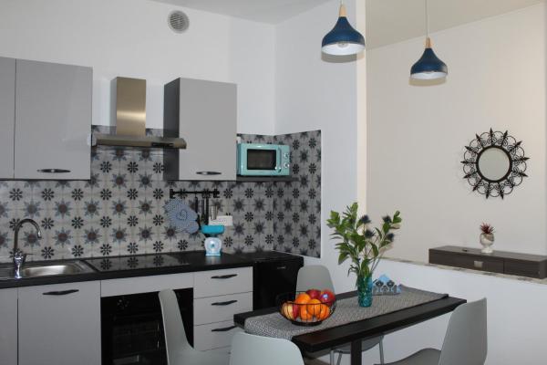 Rocca Antica Appartamento Con Posto Auto A Pochi Minuti Dal Centro - Sanremo