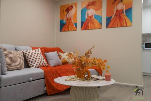 Nederland Lady's Next In Beacon Hill - Manly