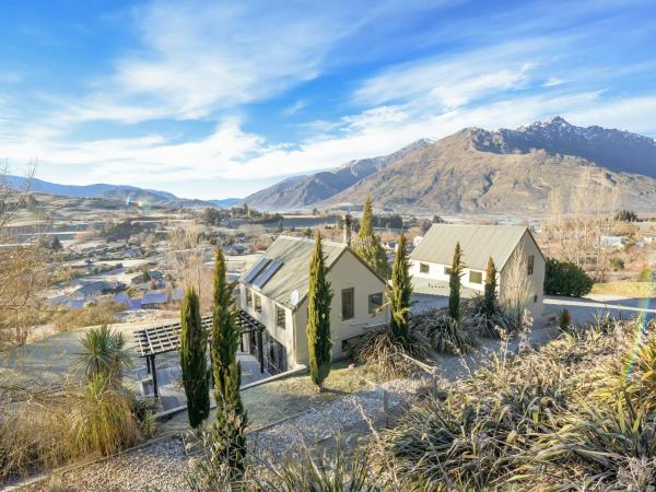 Lindmore Retreat & Spa - Luxury Family Home - Queenstown - アロータウン