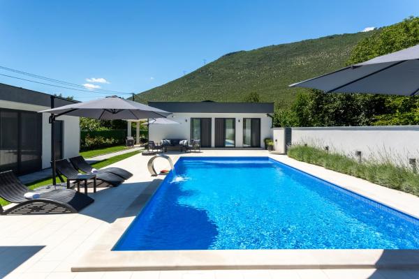 Holiday Home Noa - Mostar