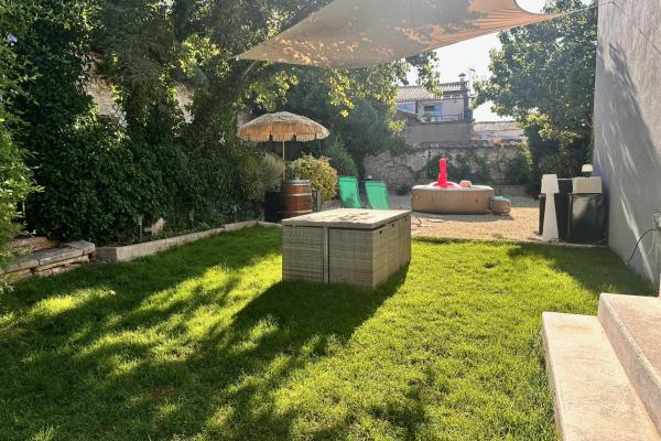 La Maison De La Fontaine - Jardin Et Jacuzzi - Nîmes