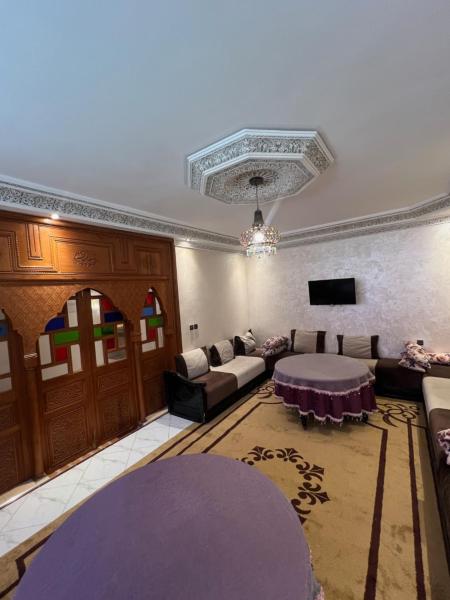 Charmant Appartement Spacieux Avec Cour Fleurie Et Hammam à Targa Marrakech - Marrakesh
