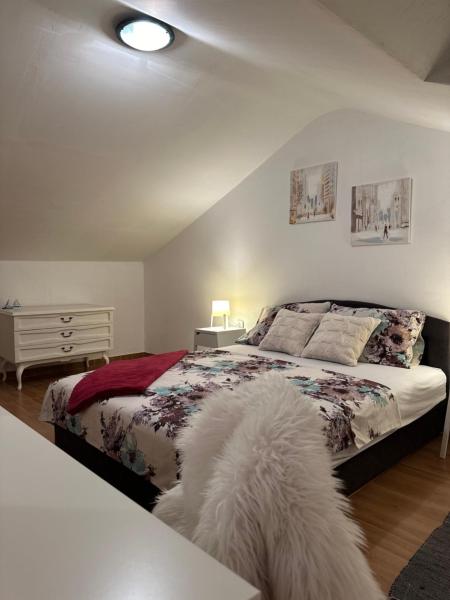 Apartman Paulina 1 - Senj