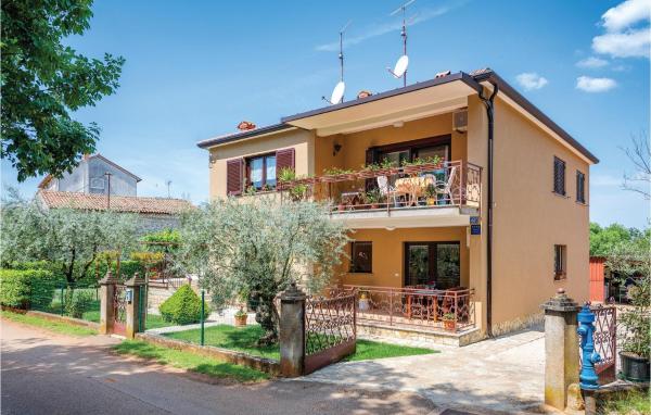 Stunning Apartment In Umag With Wifi - Kroatien