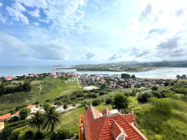 Vistas Al Mar En El Centro De Suances - Torrelavega