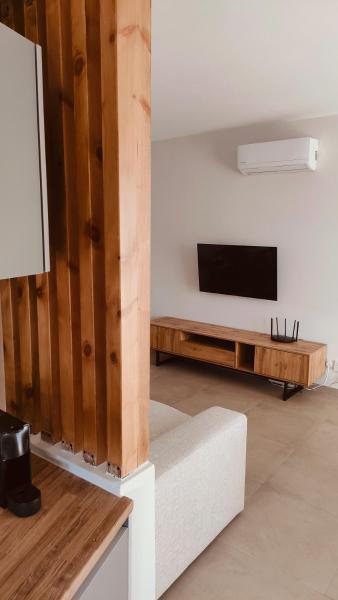 Two Bedroom Apartment With Pool - Paphos