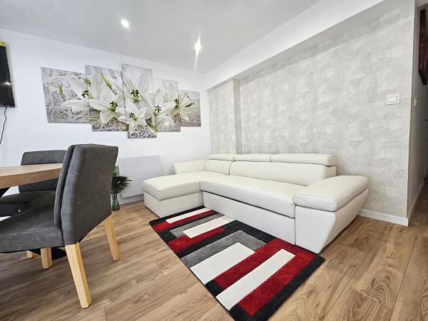 Au Mboa Appartement 2 Chambres Au Coeur De Conflans - Pontoise