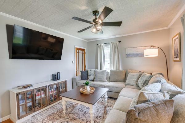 Presque Isle Home With Screened Porch Near River! - Presque Isle, ME