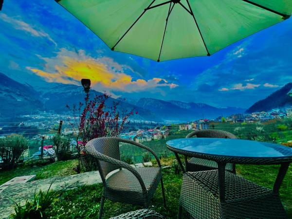 Himalayan River Mountain View 2 Bedrooms Cottage, Manali - Manali