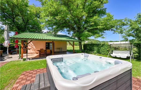 Studio Holiday Home In Galovic Selo - Croatia