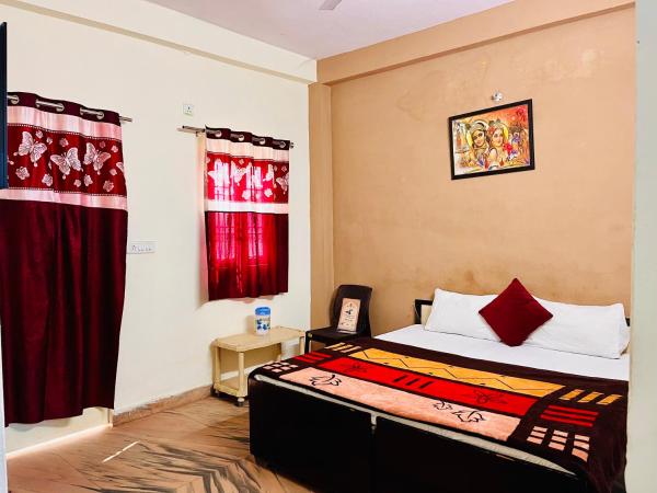 Shree Ji Residency- A Devine Home Stay Near Prem Mandir - Vrindavan